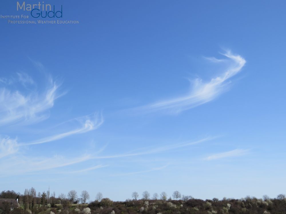 Cirrus (Ci) - Institute for Professional Weather Education