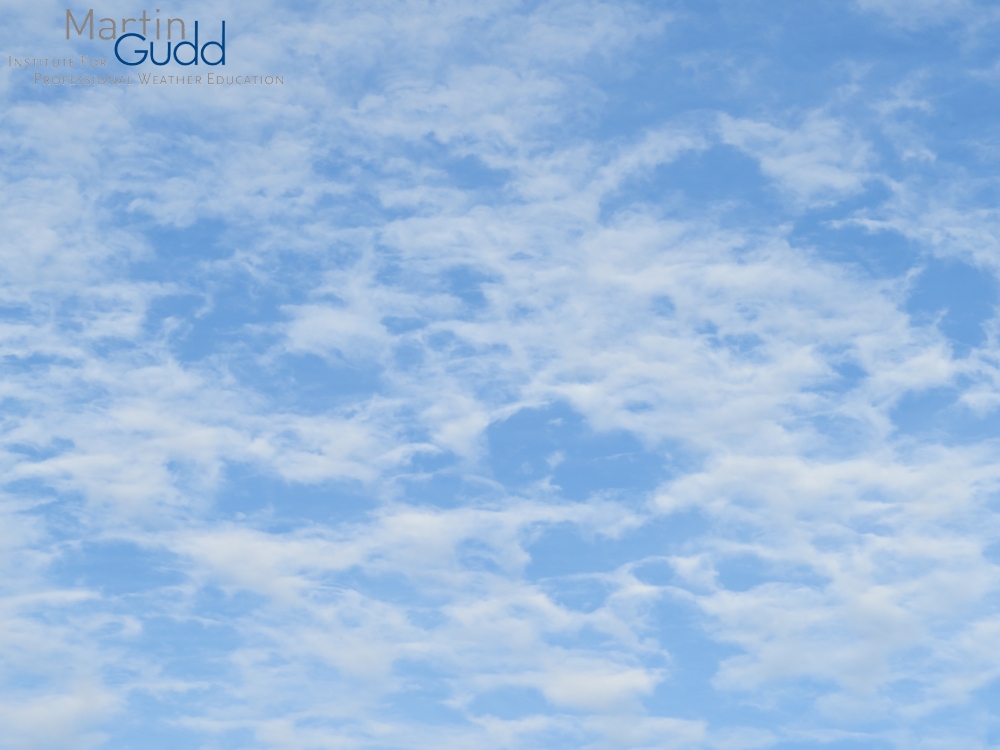 Altocumulus perlucidus (Ac pe) - Institute for Professional Weather ...