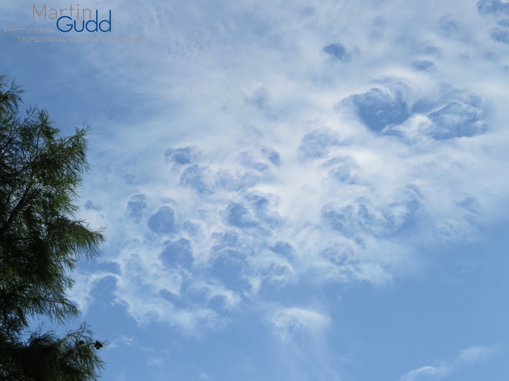 Altocumulus stratiformis (Ac str) - Institute for Professional Weather ...