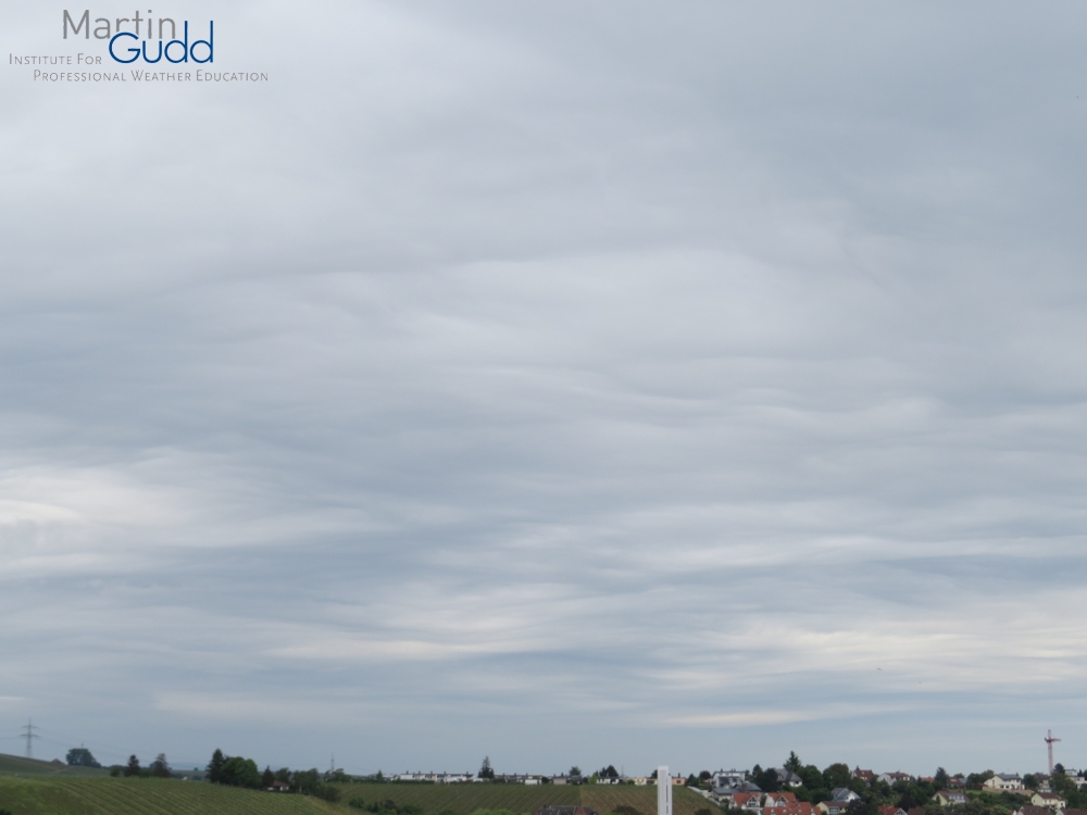 Altocumulus asperitas (Ac asp) - Institute for Professional Weather ...