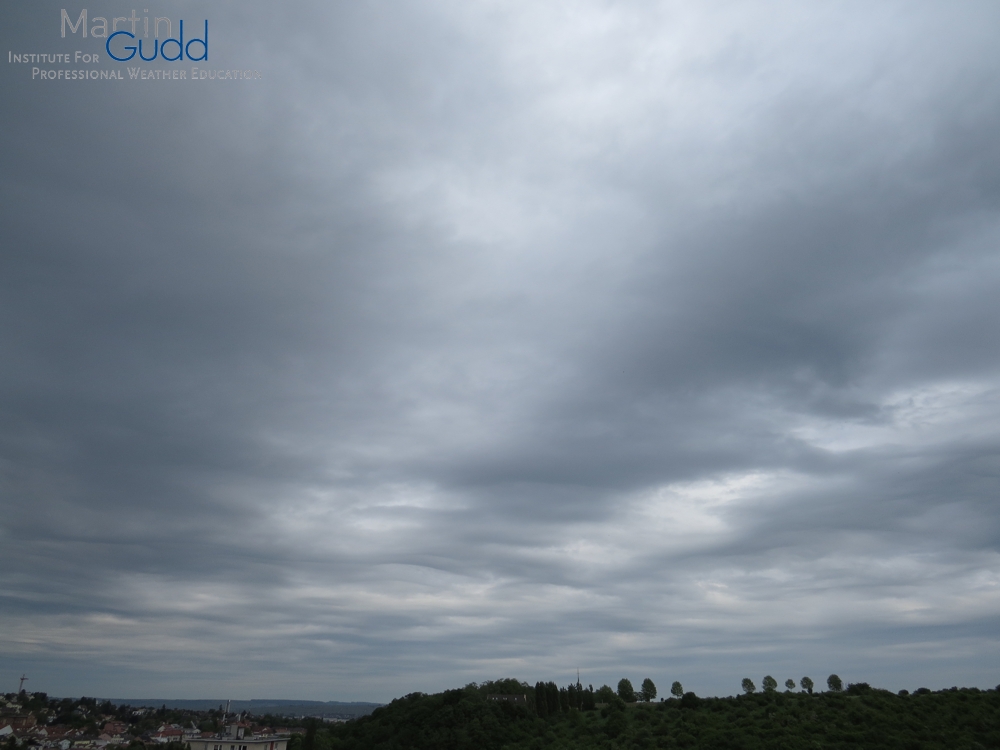 Altocumulus asperitas (Ac asp) - Institute for Professional Weather ...