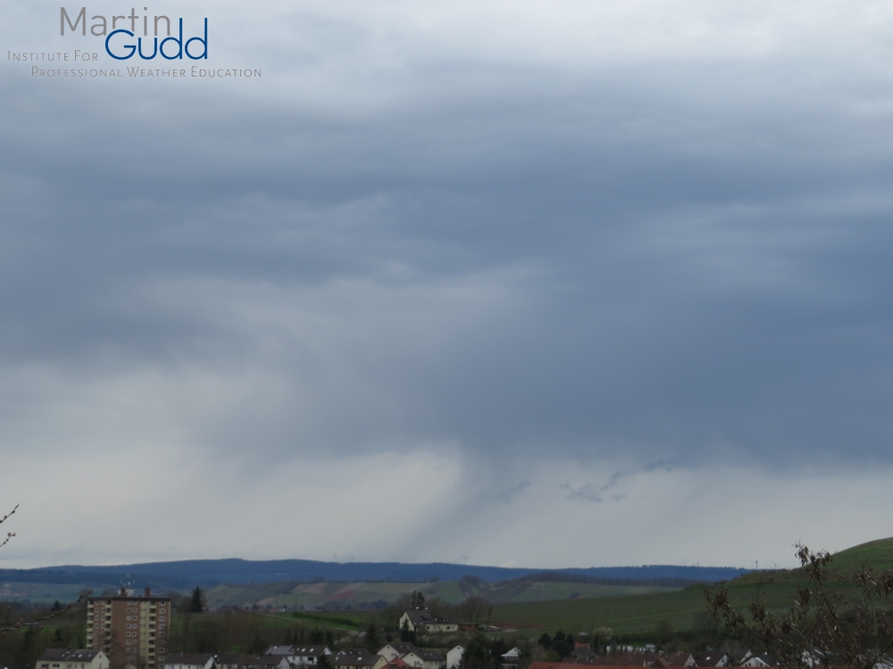 Altostratus opacus (As op) - Institute for Professional Weather Education