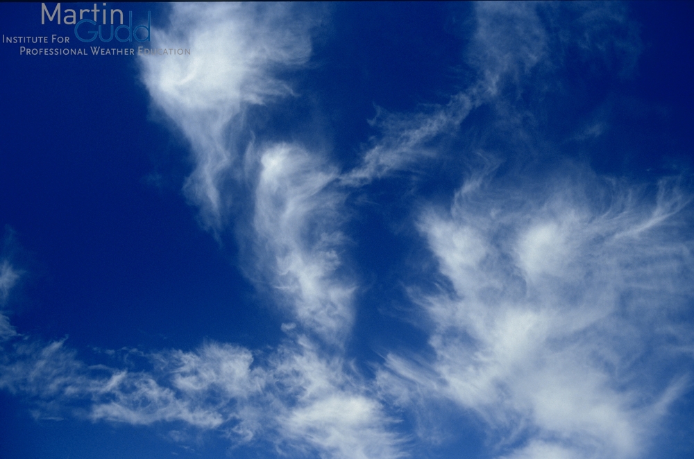Cirrus (Ci) - Institute for Professional Weather Education
